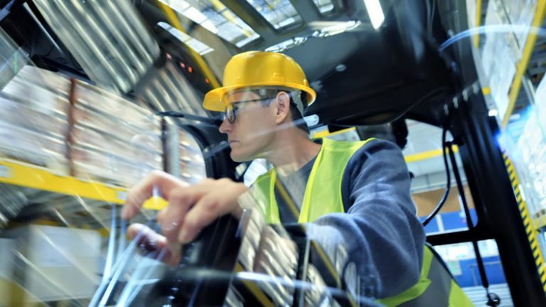 MHE Operator | Calgary Material Handling Equipment Operator